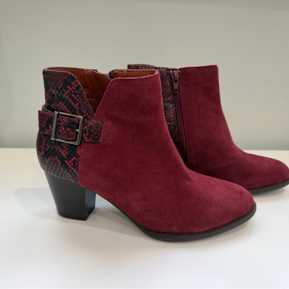 Vionic | Shoes | Vionic Suede Womens 8 Ankle Comfort Boots Snakeskin ...